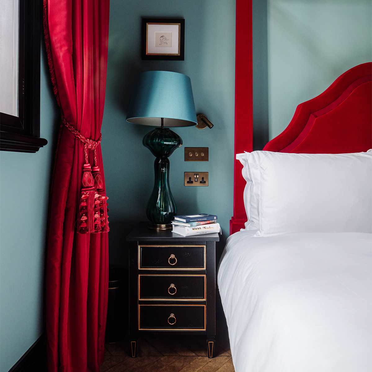 The Nook Room - The 22